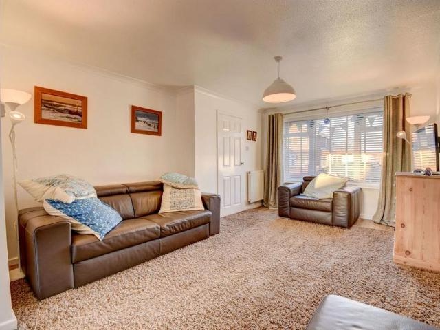 3 bedroom detached house to rent