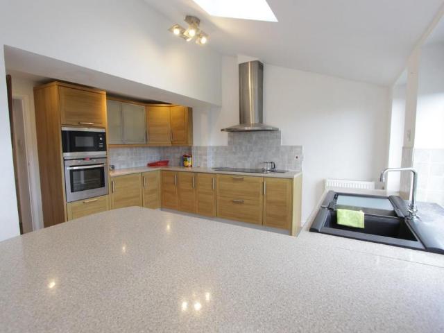 3 bedroom detached house to rent