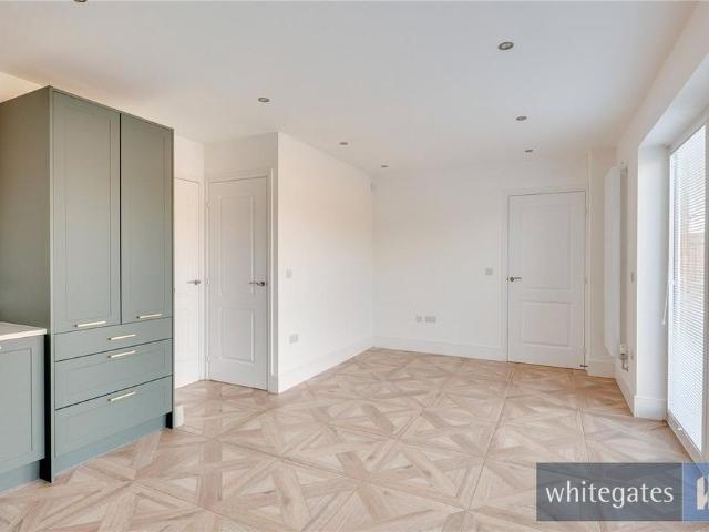 3 bedroom detached house to rent