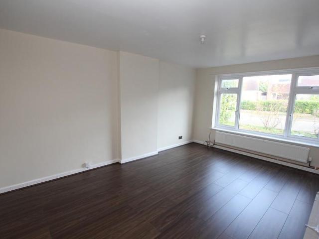 3 bedroom detached house to rent