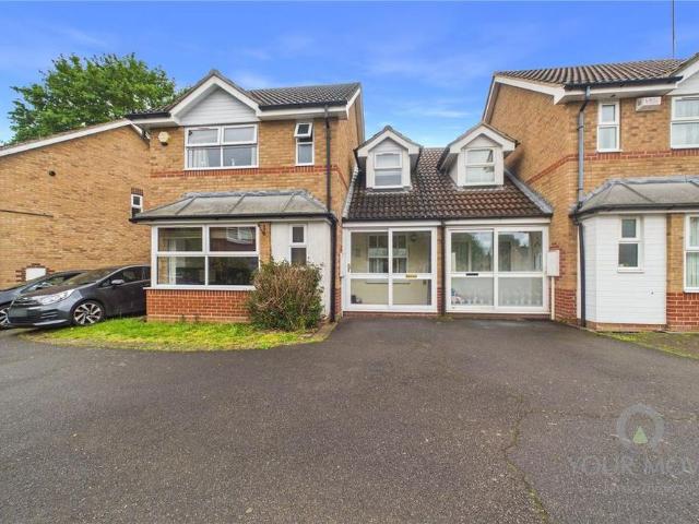 3 bedroom detached house to rent
