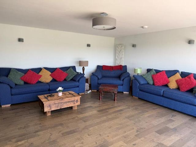 3 bedroom detached house to rent