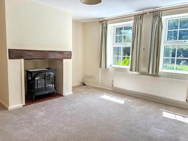 3 bedroom detached house to rent