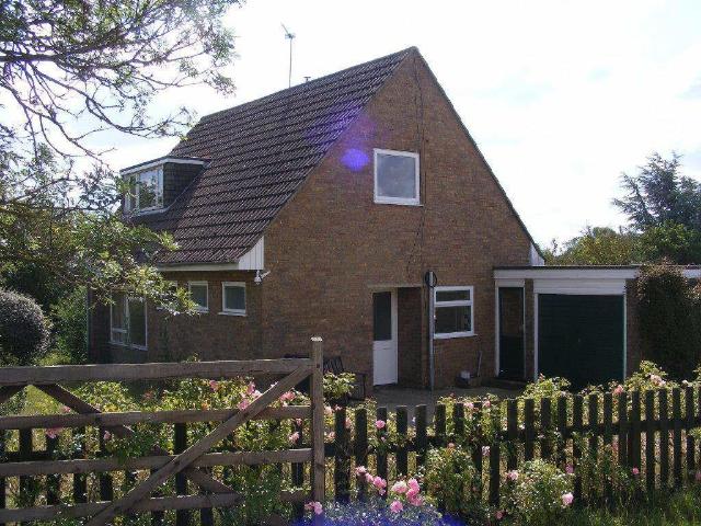3 bedroom detached house to rent