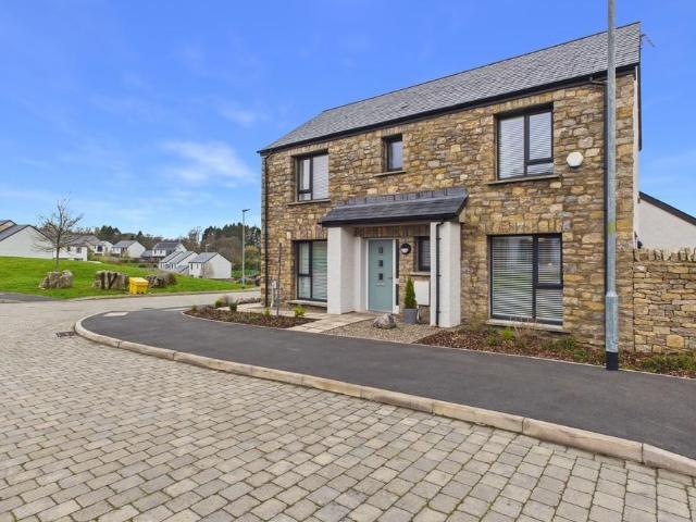 3 bedroom detached house to rent