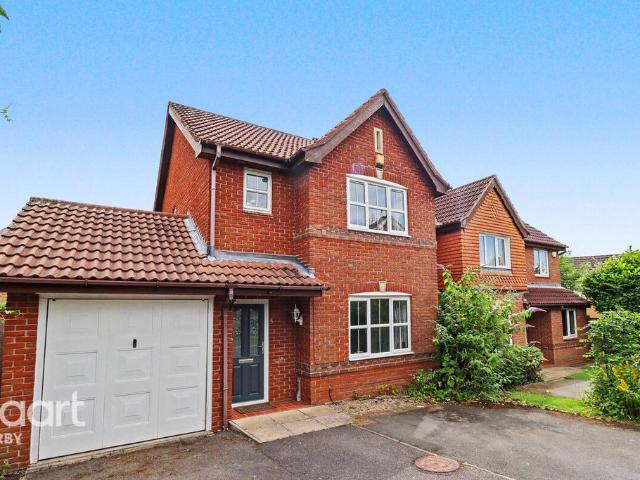 3 bedroom detached house to rent