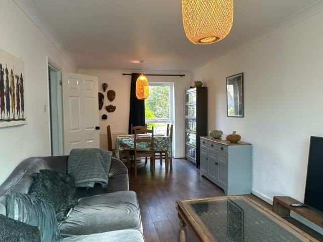 3 bedroom detached house to rent