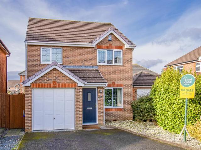 3 bedroom detached house to rent