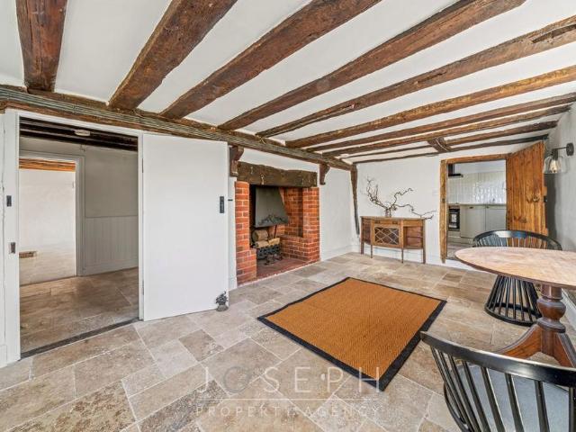 3 bedroom detached house to rent