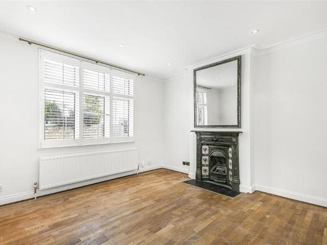 3 bedroom detached house to rent