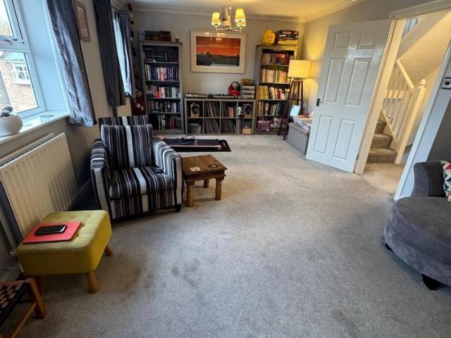 3 bedroom detached house to rent