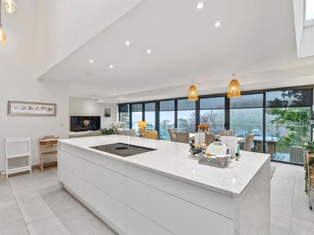 3 bedroom detached house to rent