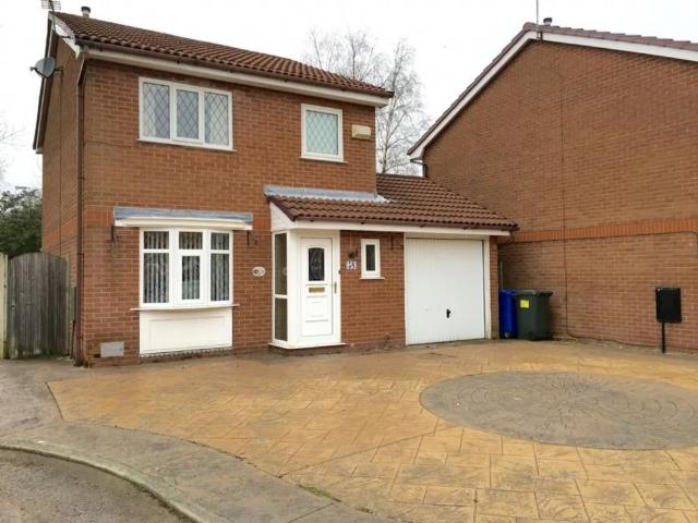 3 bedroom detached house to rent