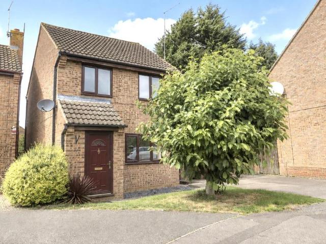 3 bedroom detached house to rent