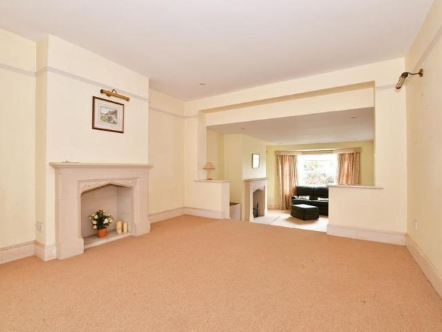 3 bedroom detached house to rent