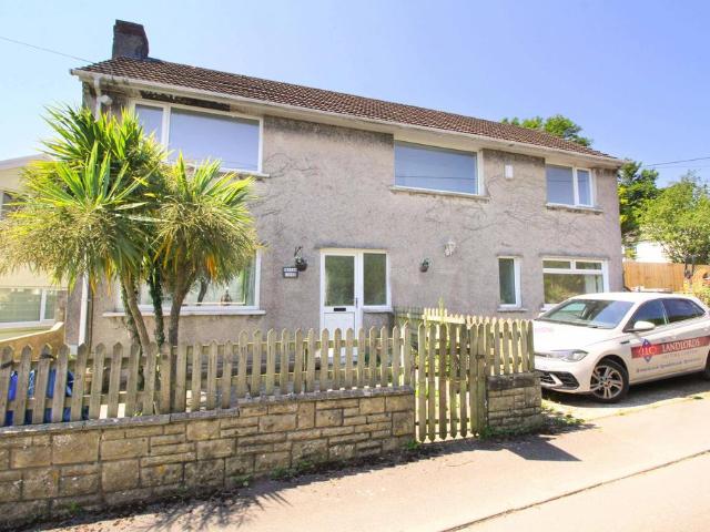 3 bedroom detached house to rent