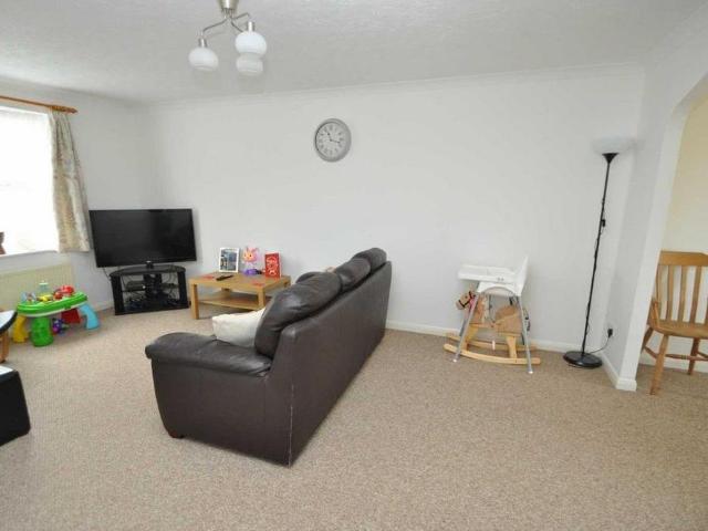 3 bedroom detached house to rent
