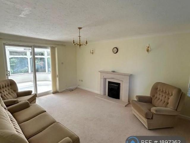 3 bedroom detached house to rent