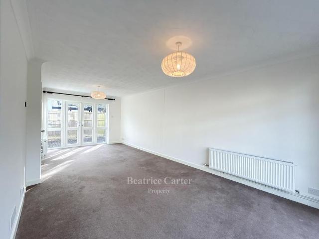 3 bedroom detached house to rent