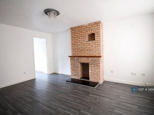 3 bedroom detached house to rent