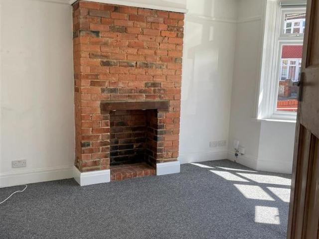 3 bedroom detached house to rent