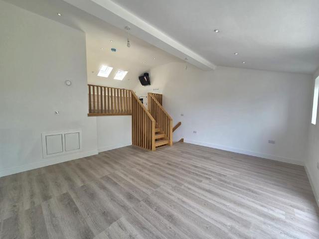 3 bedroom detached house to rent