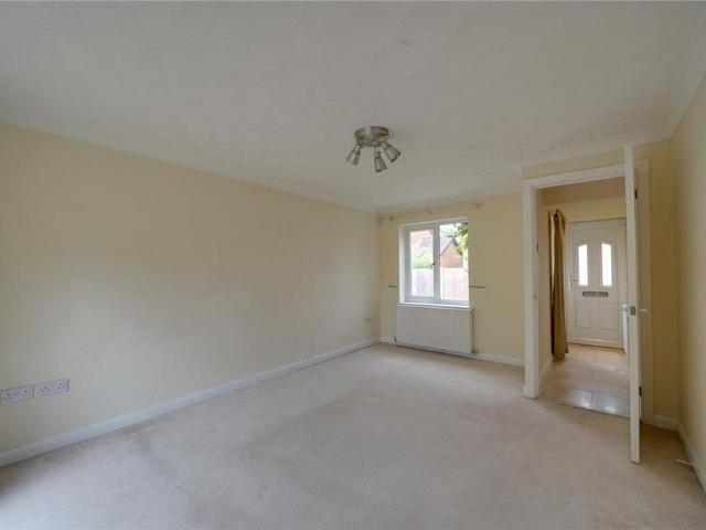 3 bedroom detached house to rent
