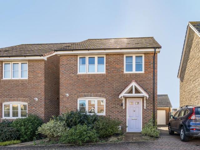 3 bedroom detached house to rent