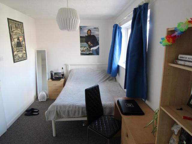 3 bedroom detached house to rent