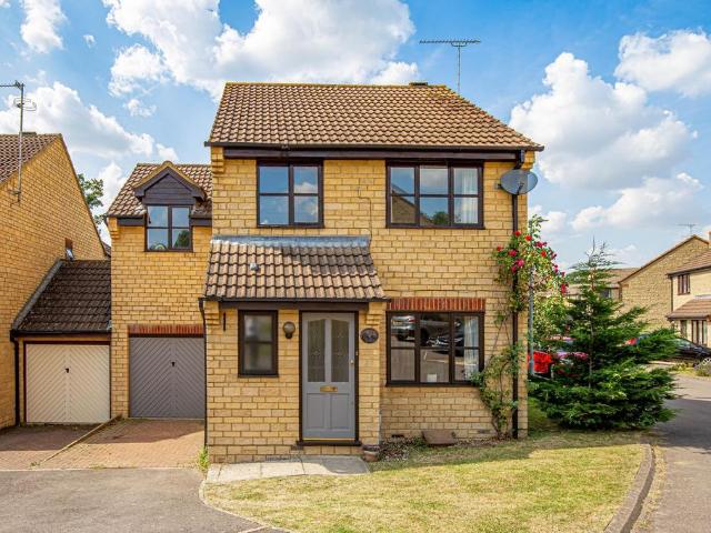 3 bedroom detached house to rent