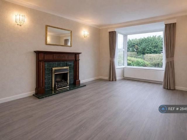 3 bedroom detached house to rent