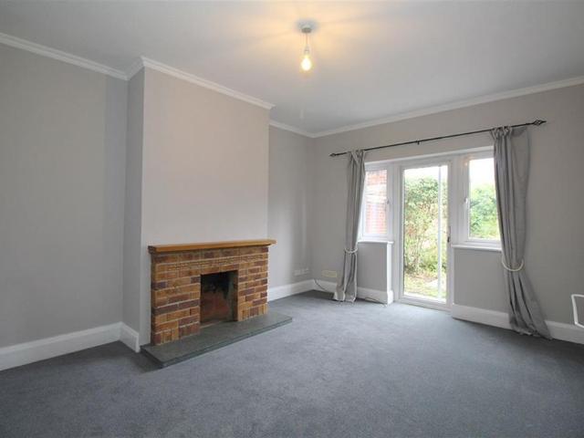 3 bedroom detached house to rent