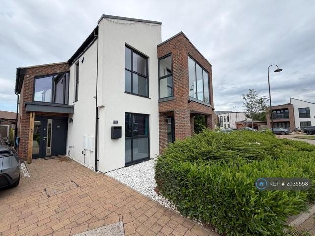 3 bedroom detached house to rent