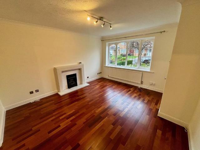 3 bedroom detached house to rent