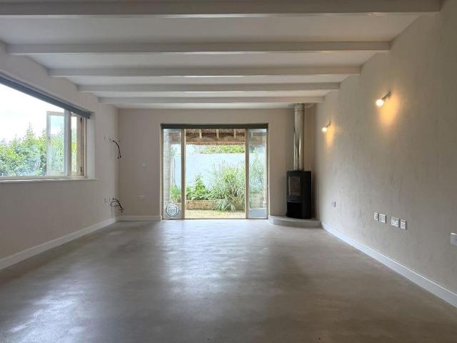 3 bedroom detached house to rent