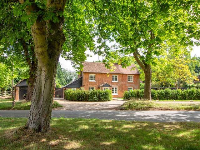 3 bedroom detached house to rent