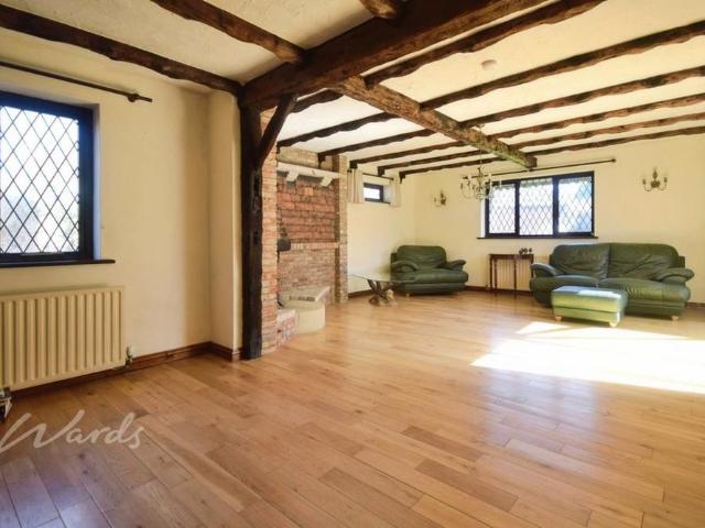 3 bedroom detached house to rent