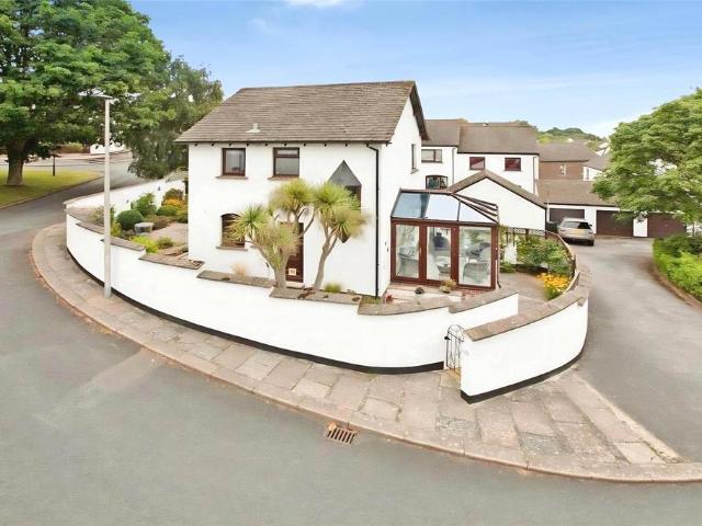 3 bedroom detached house to rent