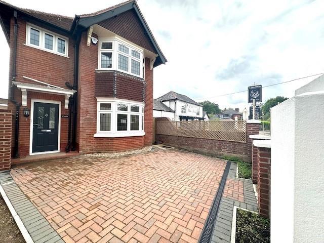 3 bedroom detached house to rent