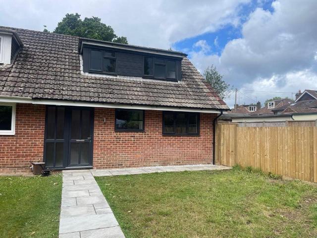 3 bedroom detached house to rent