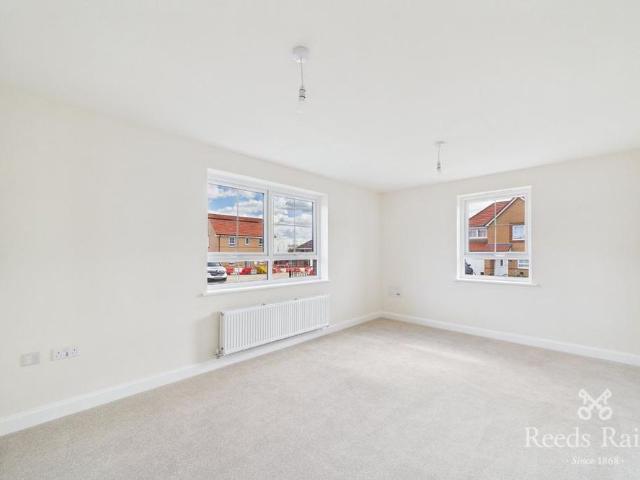3 bedroom detached house to rent