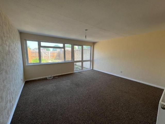 3 bedroom detached house to rent