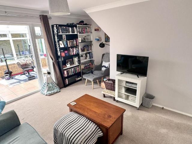 3 bedroom detached house to rent