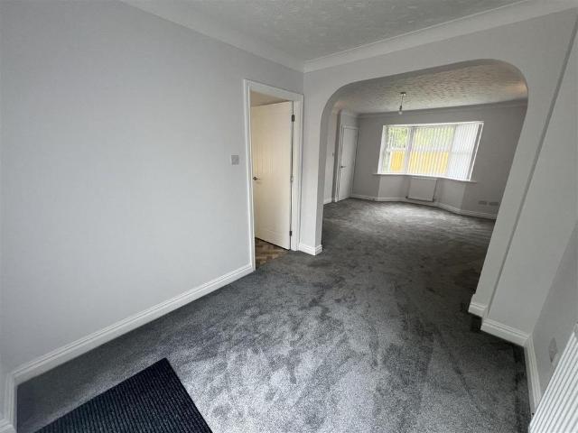3 bedroom detached house to rent