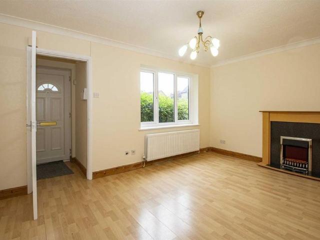 3 bedroom detached house to rent