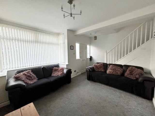 3 bedroom detached house to rent
