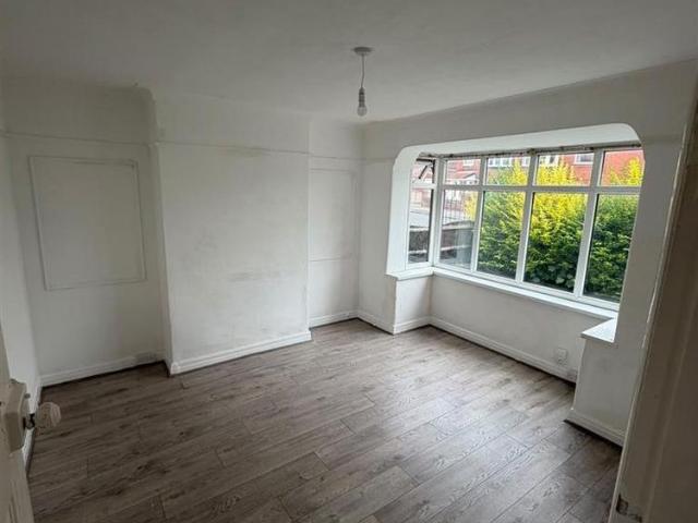 3 bedroom detached house to rent