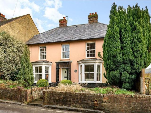 3 bedroom detached house to rent