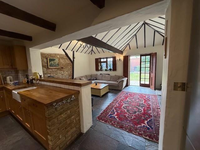 3 bedroom detached house to rent