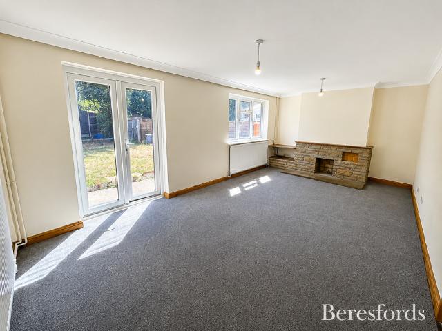3 bedroom detached house to rent